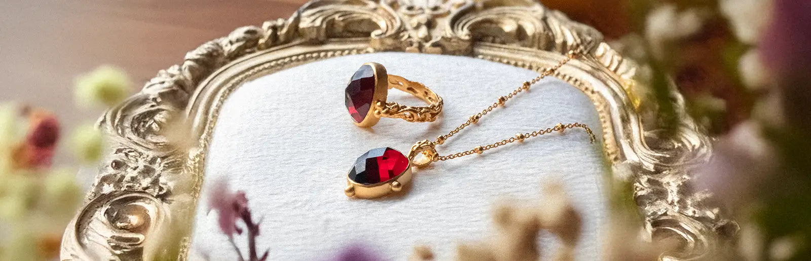 The Power of Garnet: A Stone of Strength and Transformation – Anandasoul