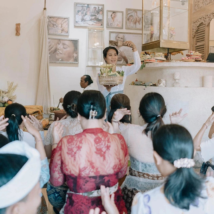 Elements and intentions of a Balinese Blessing ceremony – Anandasoul